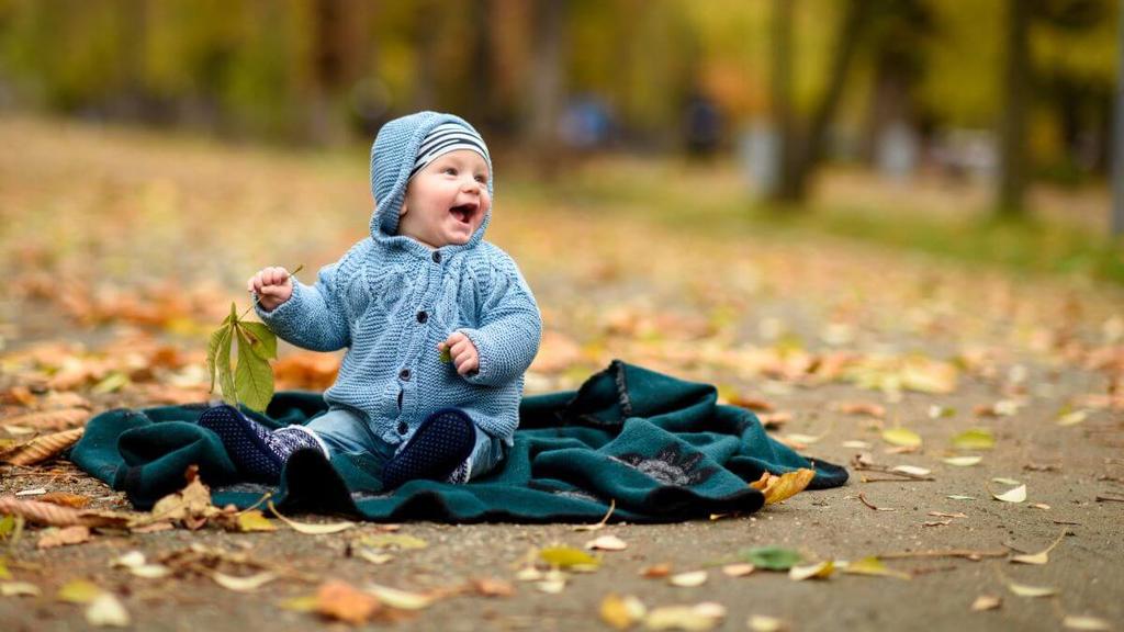 80 Fabulous Autumn & Fall Baby Names | Peanut