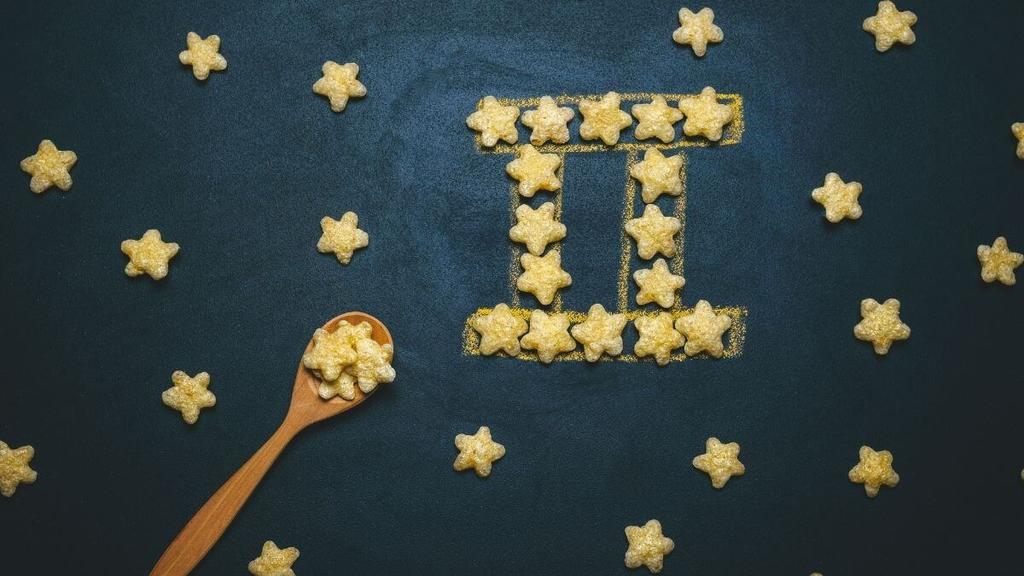 70+ Gemini Baby Names | Peanut