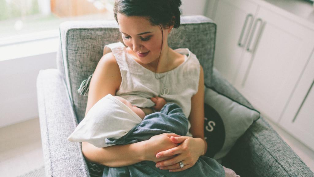 31 Best Breastfeeding Tips for New Moms | Peanut 31 Best Breastfeeding Tips for New Moms | Peanut